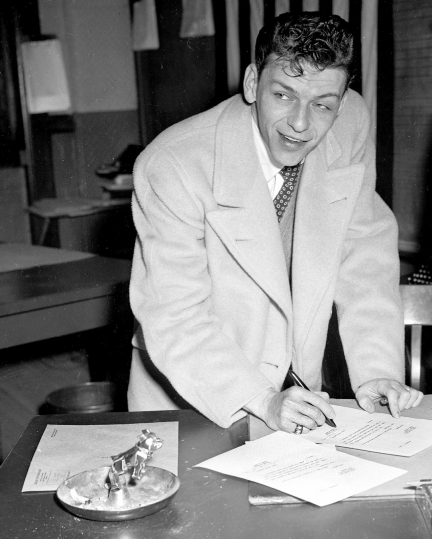 Frank Sinatra a FBI | G.cz